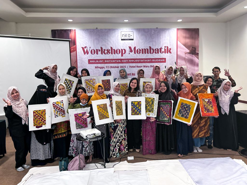 Dalam Rangka Hari Batik Nasional 2025, Hotel Neo+ Waru Sidoarjo Gelar ...